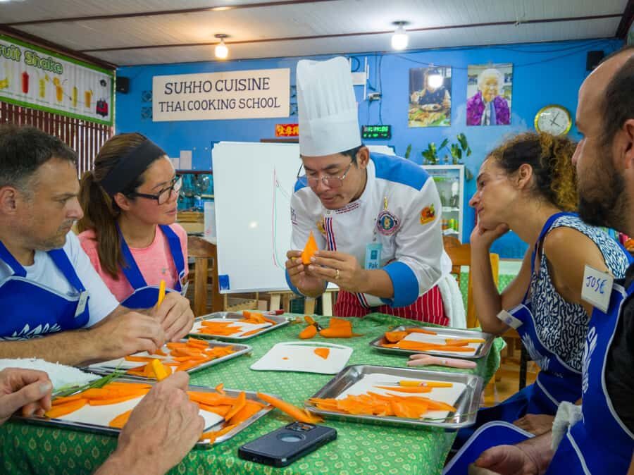 Koh Lanta: Thai Fruit and Vegetable Carving Class - What Is the Koh Lanta Fruit and Vegetable Carving Class?