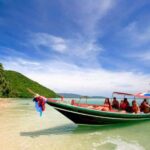 Koh Phangan: Traditional boat trip with snorkeling and beach time - Itinerary Breakdown and Practical Details