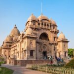 Kolkata: Full-Day Spirituality & Temples Guided Day Trip - The Transport and Logistics