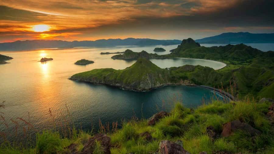 Komodo Island: Day Trip with Speedboat (6 Destinations) - Key Points