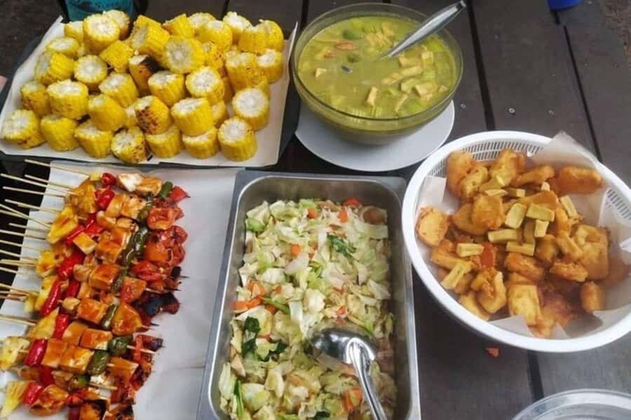 Krabi: 7 Islands Sunset Tour by Speedboat & BBQ Dinner - Transportation, Guides, and Group Size