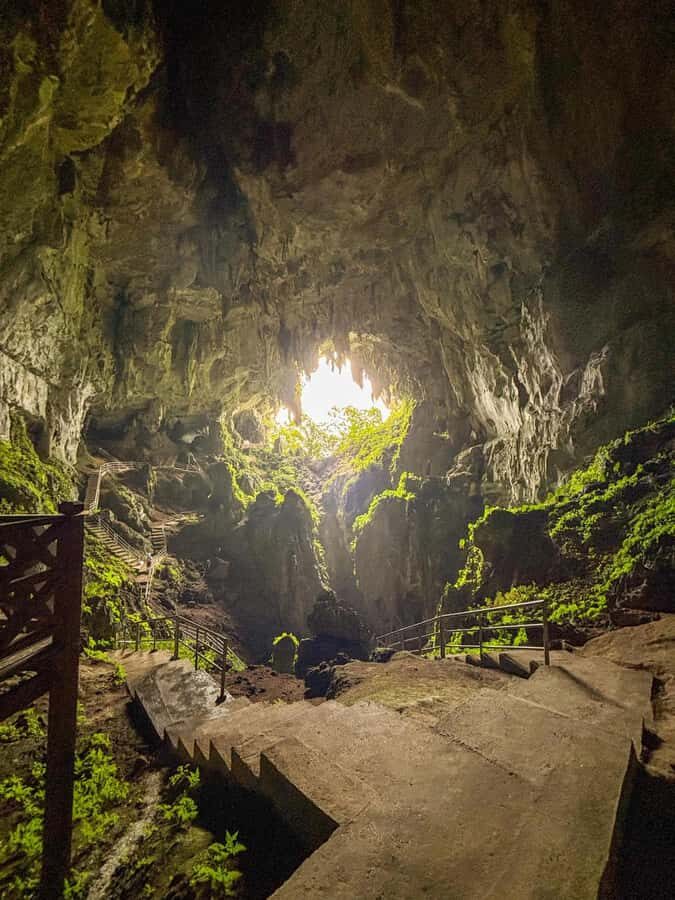 Kuching: Fairy & Wind Cave Guided Tour - The Sum Up