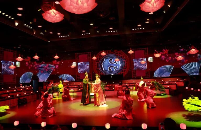 Kunming Jueyan: Immersive Ancient Palace Banquet with Show - What You Can Expect During the Tour