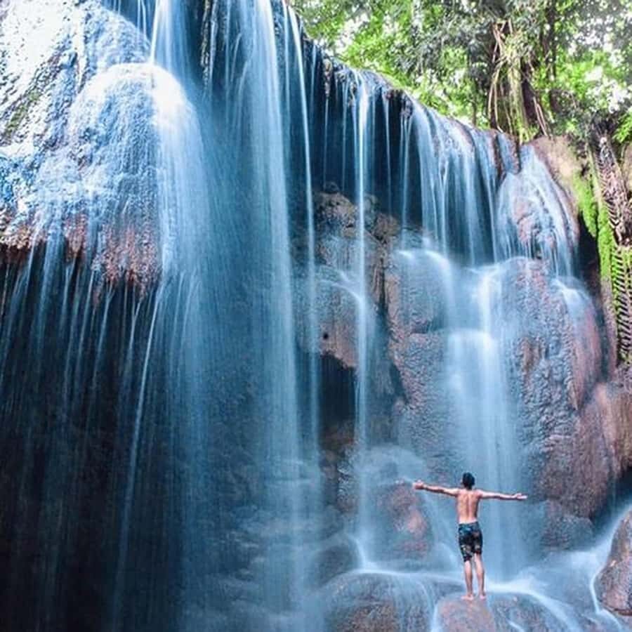 Kupang: Crystal Cave, Oenesu Waterfall, & Beach Tour - The Practicalities