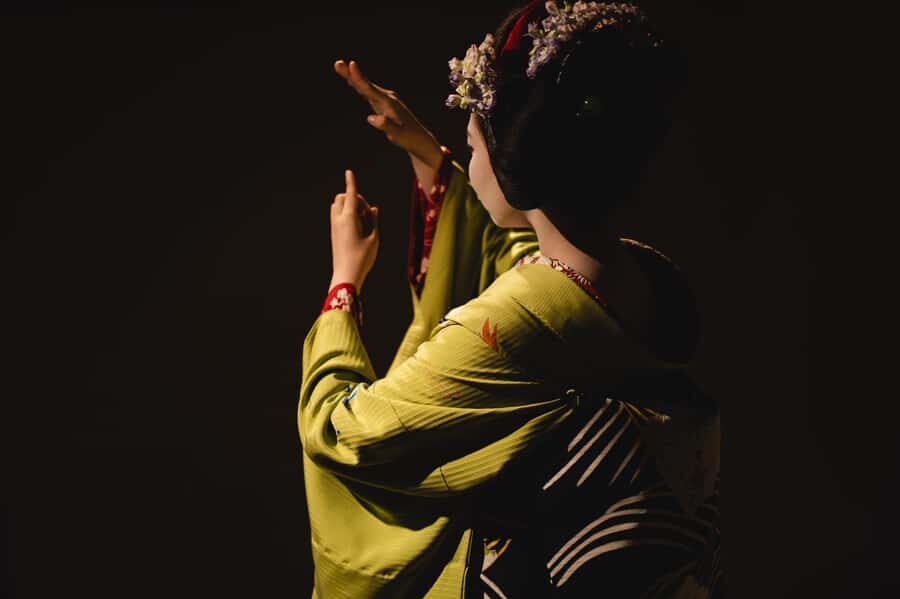 Kyoto Geisha Show Cultural Hour with an apprentice Maiko - Meeting Point and Practical Details