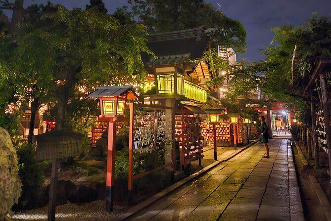 Kyoto Gion Night Guided Walking Tour for 3 Hours - Detailed Look at the Itinerary