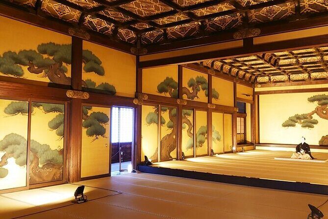 Kyoto: Nijo Castle History Walking Tour  World Heritage - Unraveling the Samurai and Shogun Era