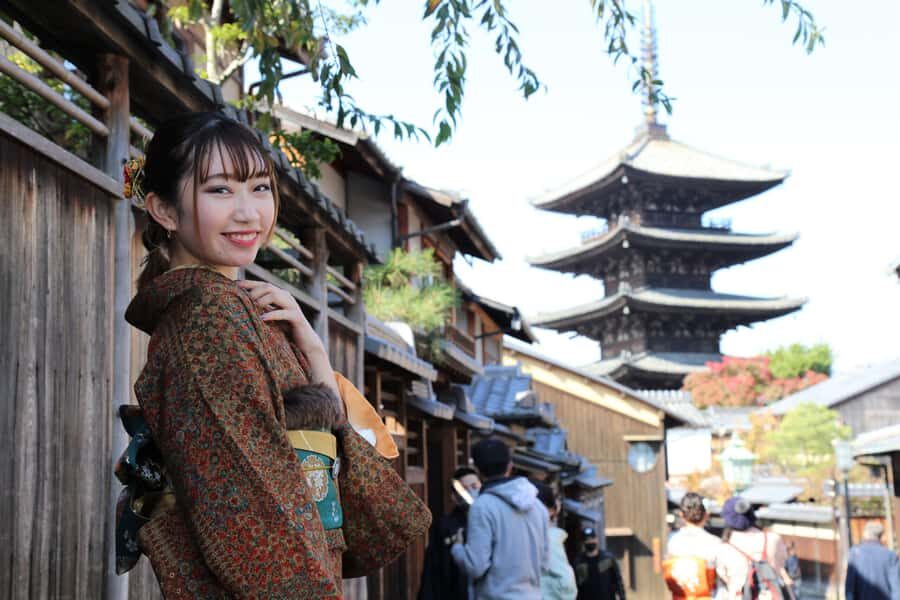 Kyoto Private Photoshoot: Fushimi Inari, Gion & Bamboo - Who Should Consider This?
