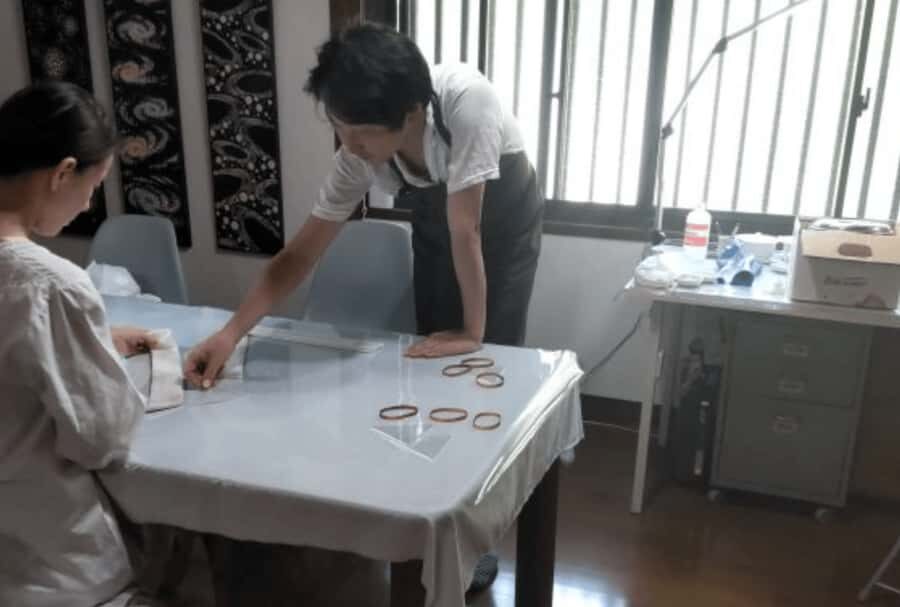 Kyoto: Snowflake Shibori Stole Dyeing Workshop (Taxi Option) - Key Points