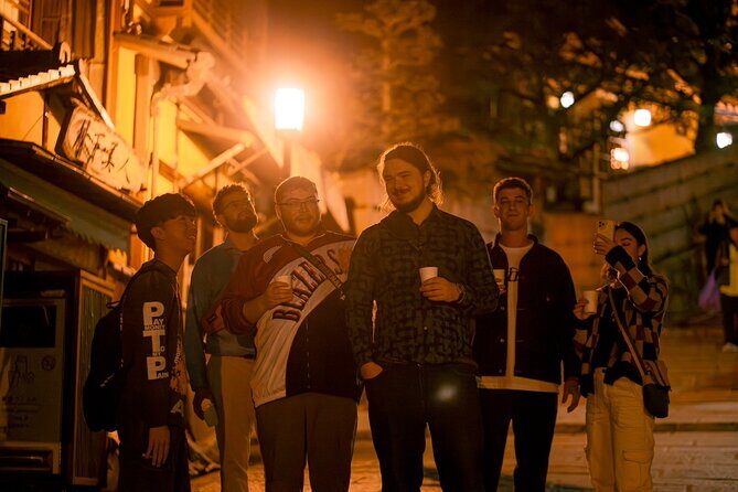 Kyotos Best Sake-in-Hand Evening Walk Tour in Gion and Yasaka - Exploring Gion and Its Hidden Corners