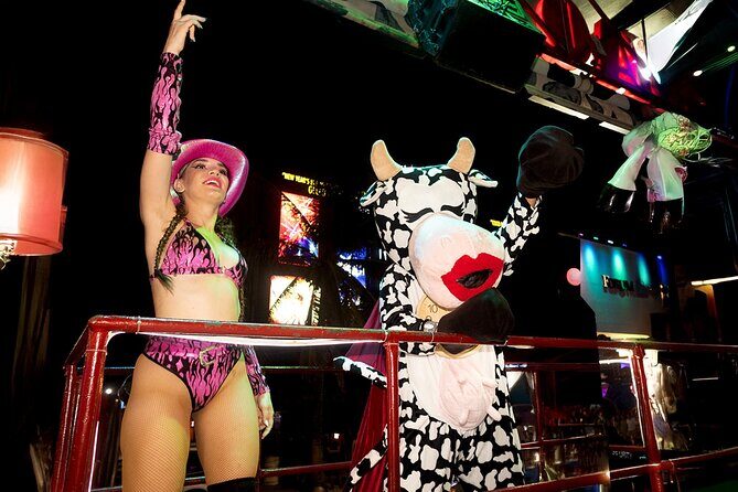 La Vaquita Cancun Unlimited drinks - What the Tour Includes and What It Doesn’t