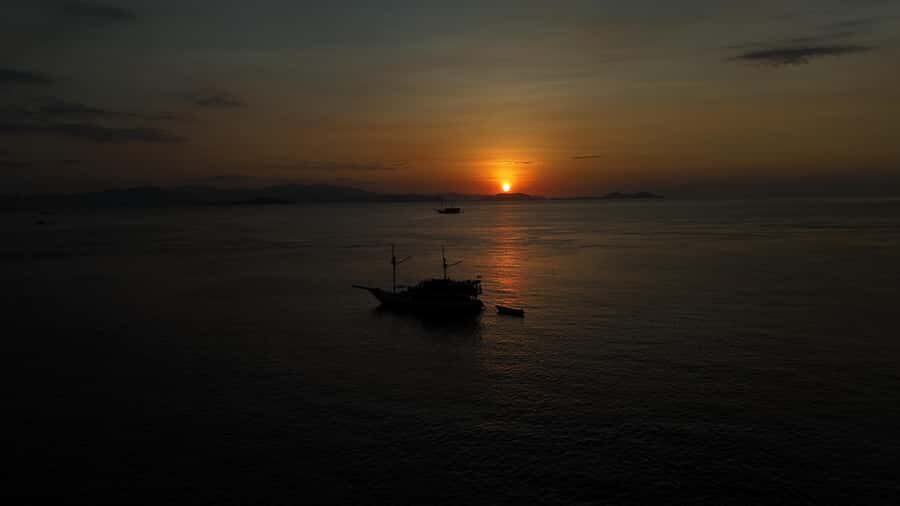 Labuan Bajo: 2 Nights Komodo Liveaboard on Phinisi Boat - Who Would Love This Tour?