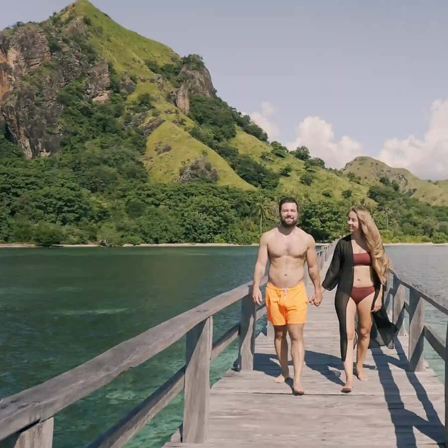 Labuan Bajo : Explore Kalong Island, Kelor & Manjarite - Deep Dive into the Experience