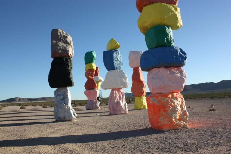 Las Vegas: 7 Magic Mountains & Death Valley Stargazing Tour - Transportation and Group Size