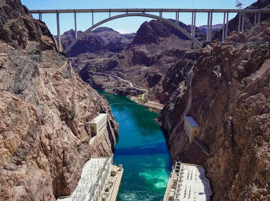 Las Vegas: Hoover Dam & Emerald Cave Kayak Combo with Lunch - Evaluating the Value