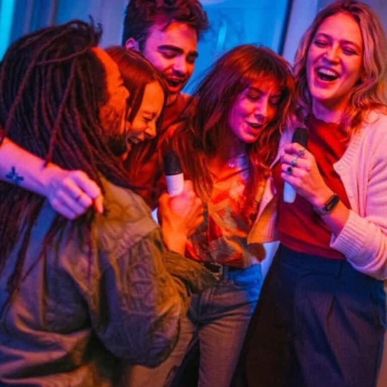 Las Vegas: Private Karaoke Party Bus Tour of The Strip - What It’s Like Inside the Bus