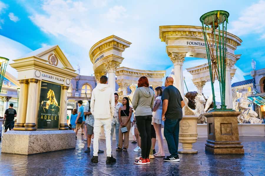 Las Vegas Strip: Celebrity Chefs Small Group Food Tour - Discovering the Itinerary: What to Expect