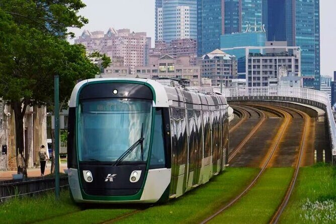 Layers of Serenity and Vibrance: A Day Painted in Kaohsiung - What’s the Value?