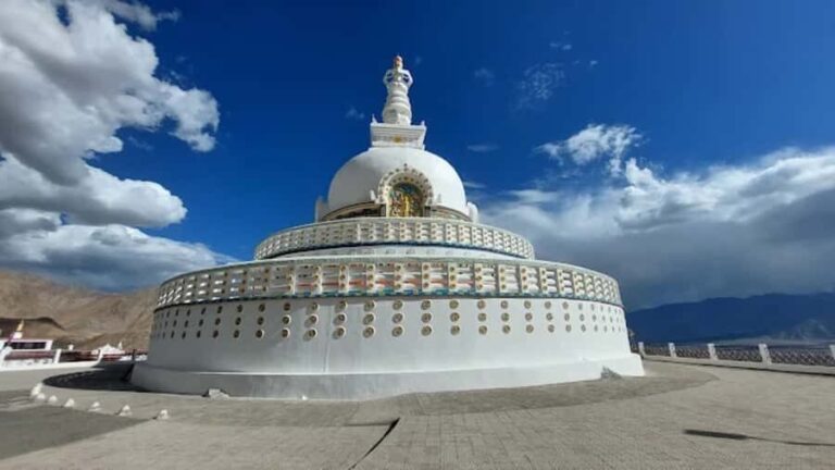 Leh: Shanti Stupa Guided Tour with Panoramic Views - What Makes This Tour Stand Out?