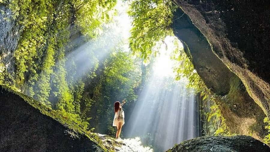 Lempuyang Gate of Heaven: Day Trip with a Photographer - Key Points