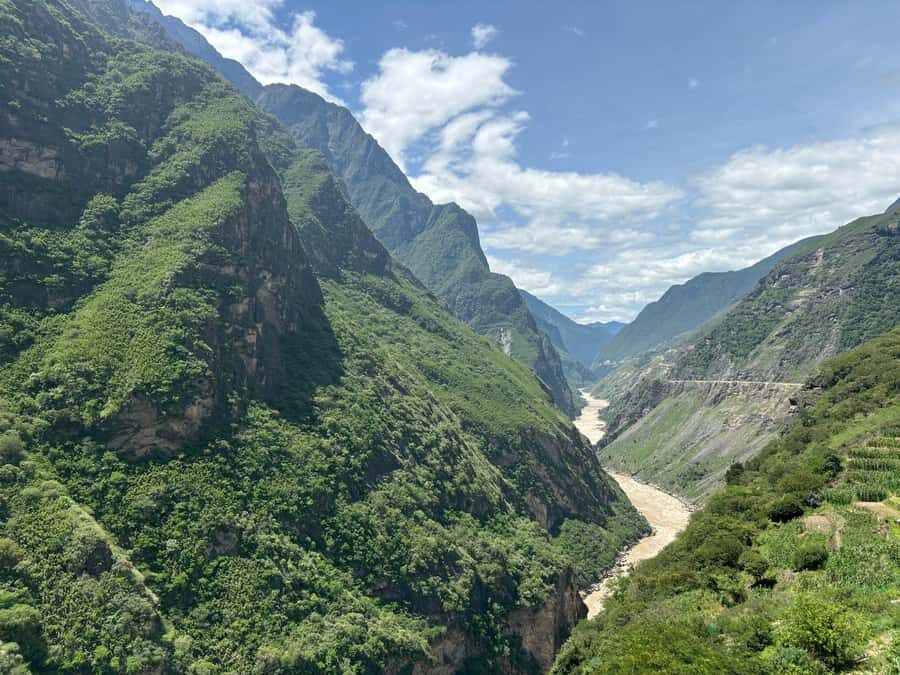 Lijiang: Remote Naxi Baoshan Rock Village Guide Tour - A Deep Dive into the Baoshan Rock Village Experience