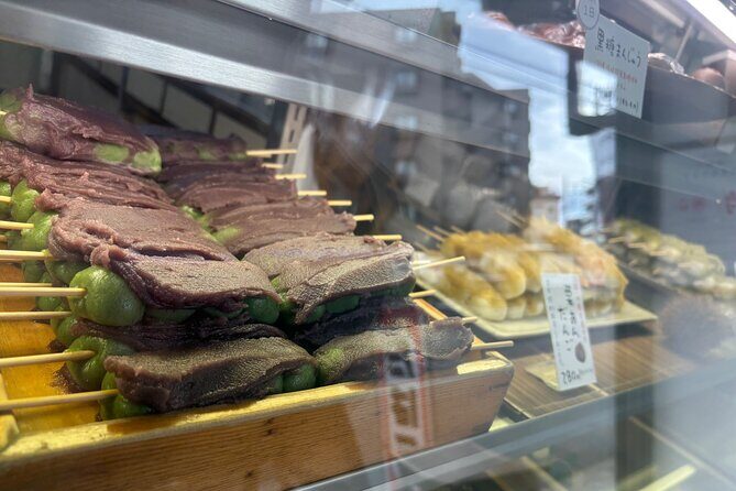 Local Walk Everyday Japan in a Retro Area 20 min from Tokyo - From Mizonokuchi to Takatsu: An Authentic Local Journey