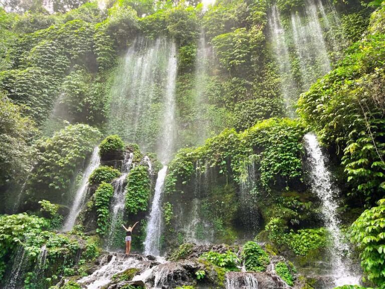 Lombok: Benang Stokel and Kelambu Falls Tour & Beach Sunset - Transportation and Group Size
