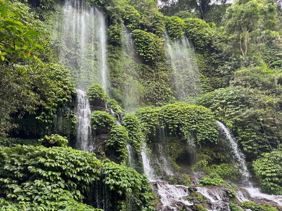 Lombok : Benang Stokel & Kelambu Waterfalls & Merese H - Waterfalls and Nature: Benang Kelambu and Benang Stokel