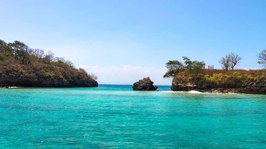 Lombok Day Tour: SukararaVillage, Pink Beach&Gili Snorkeling - A Deep Dive into Lombok’s Day Tour: What Makes It Worth Your Time