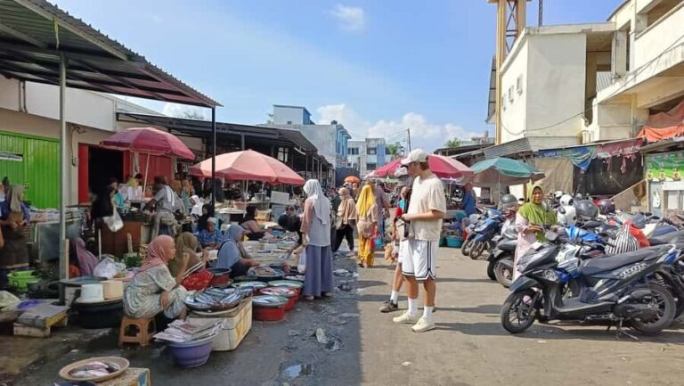 Lombok: Full-Day Tour with Lunch and Hotel Pickup - Why This Tour Works – The Good, the Bad, and the Authentic