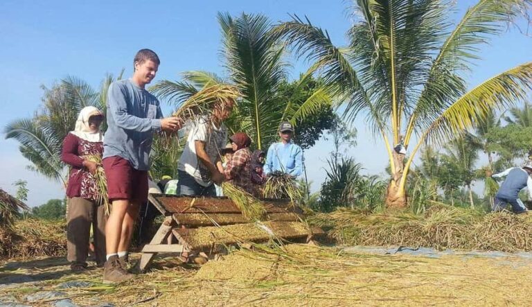 Lombok: Hiking Tour to Tete Batu Village - Practical Details and What Matters