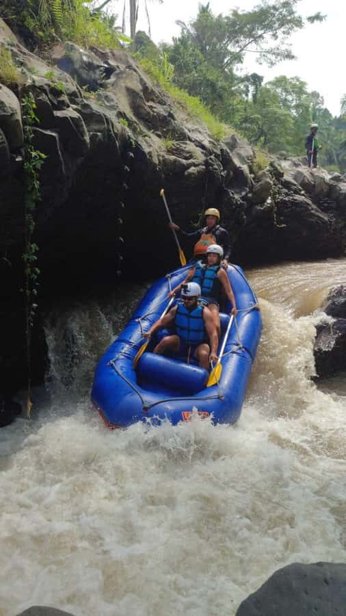 Lombok : Islamic Centre, Balinese Temple end River Rafting - The Adventure Begins: Jangkok River Rafting