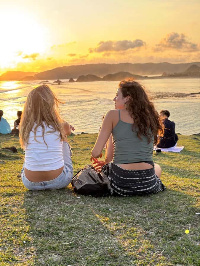 Lombok: Sade Village, Weaving, and Beaches Guided Tour - Authentic Cultural Encounters and Natural Beauty