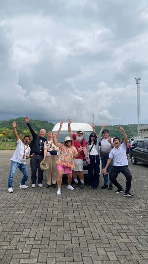 Lombok Shore Excursion: Culture, Beaches & Scenic Highlights - Exploring Sasak Culture at Sukarara Village