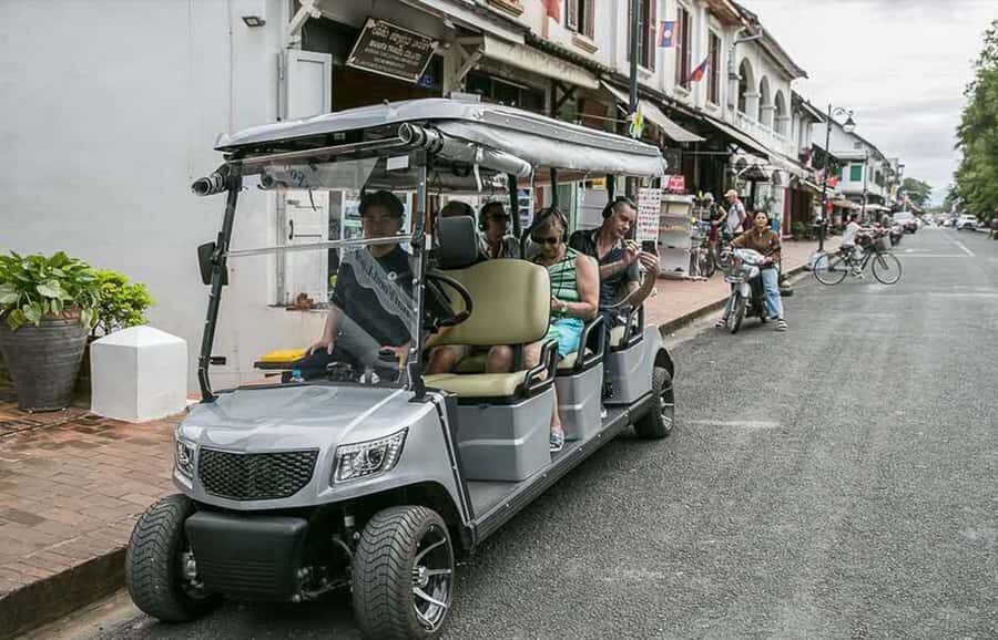 Luang Prabang:1 Hour Heritage Tour,snacks,drinks,pick-up - Why This Tour Is a Great Introduction to Luang Prabang