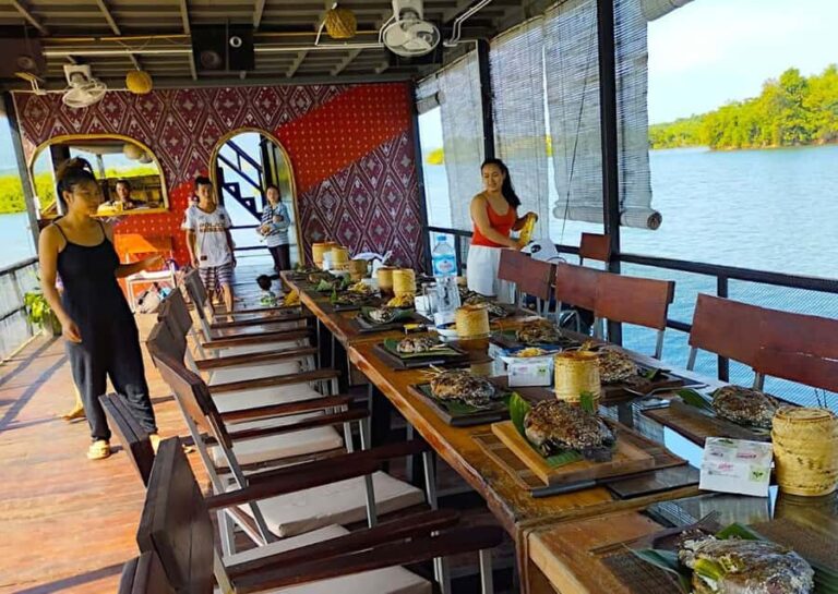 Lunch cruise on Vang Vieng Lake - The Food and Beverage Experience