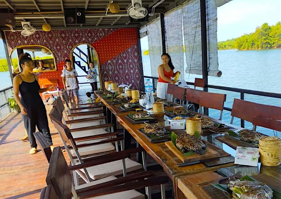 Lunch cruise on Vang Vieng Lake - The Food and Beverage Experience