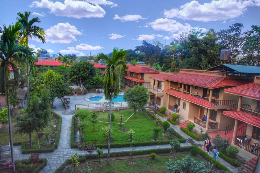 Luxury Chitwan Jungle Safari Package (2Nights/3Days) Resort - Who Should Consider This Safari?