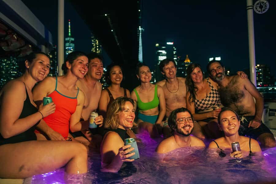 Luxury Hot Tub Boat Around NYC & Statue Private Tub up to 10 - The Itinerary and Experience Breakdown
