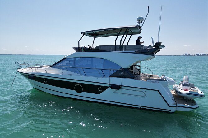 Luxury Yacht Rental in Miami Beneteau 52 for 6 People - What Travelers Can Expect in Practice