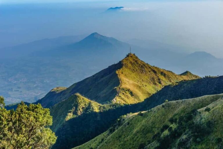 Magelang/Yogyakarta: Mount Merbabu Early Morning Hike - Detailed Breakdown of the Itinerary