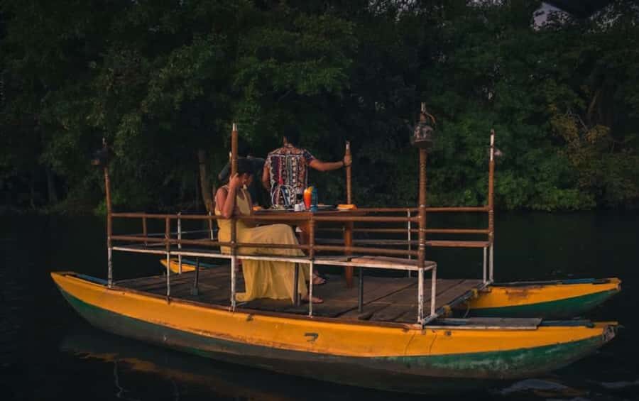 Mahiyanganaya: Sorabora Lake Floating Dinner & Cocktail - What Makes It Special?