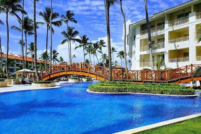 Majestic Mirage - Round Trip Shuttle - Punta Cana Airport - Insights from Reviews: What Travelers Love