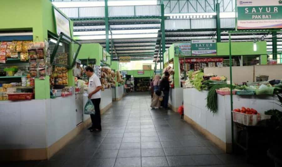 Malang: Pasar Oro-Oro Dowo Market Tour with Local Guide - What to Expect and Practicalities