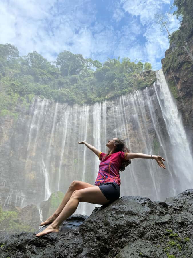 Malang: Tumpak Sewu Waterfall Private Tour with Guide - What Makes This Tour Stand Out?