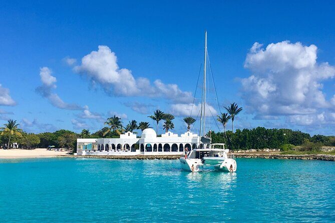 Mambo Sail Catamaran to Rendezvous Bay Anguilla - What the Reviews Say