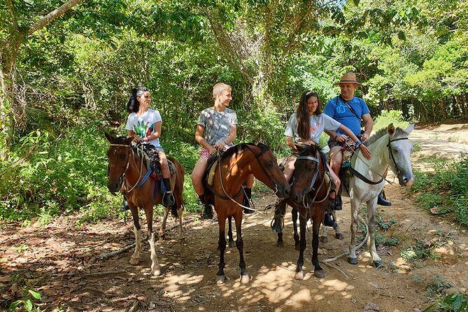 María and Miguel stop - El Limón waterfall with lunch included from las Galeras - Is This Tour Right for You?