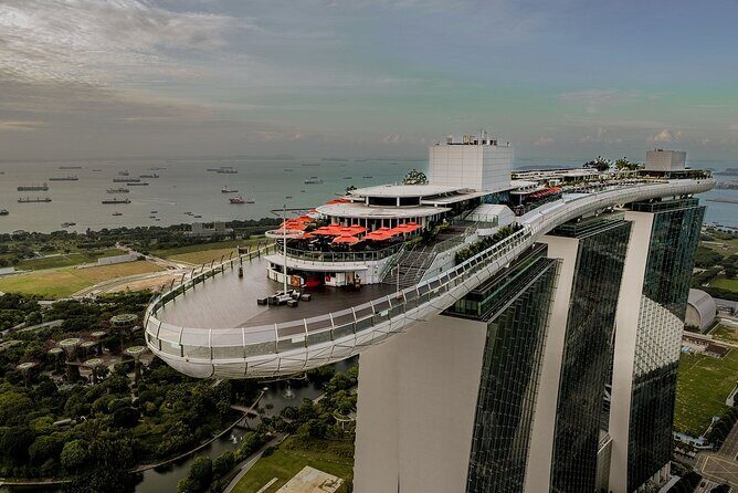 Marina Bay Sand Observatory and Singapore Skyline History Tour - Authentic Traveler Insights