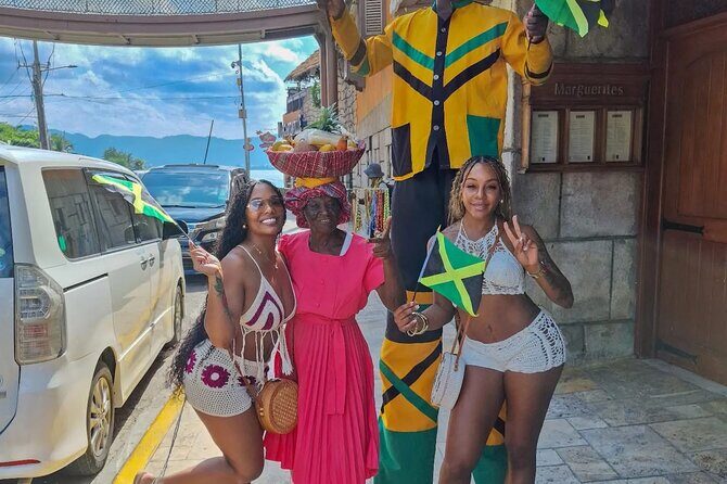 Martha Brae Bamboo Rafting relaxing and Highlights - Who Will Love This Tour?