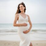 Maternity Photoshoot at the Beach - Value and Pricing: Is It Worth It?